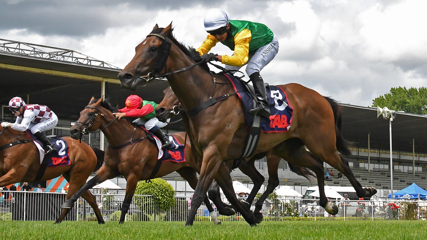 Reputation kicks off new campaign in style