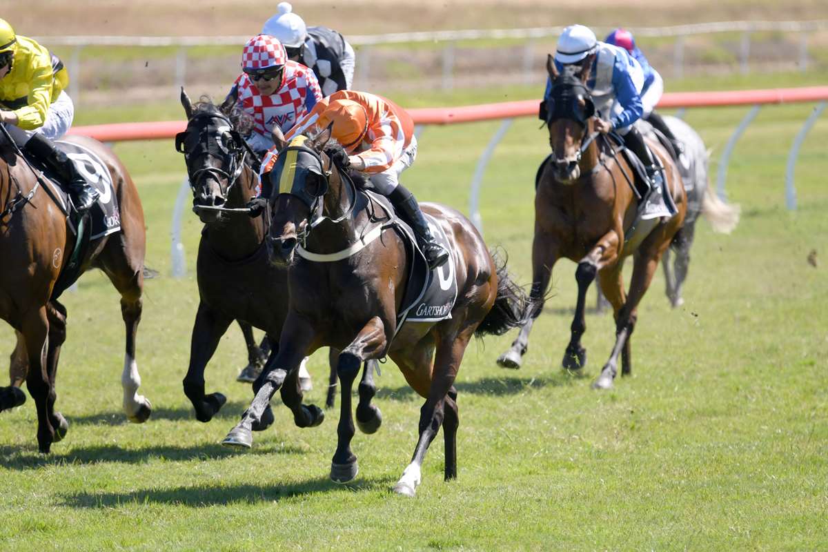 In-form team tackles Taranaki features