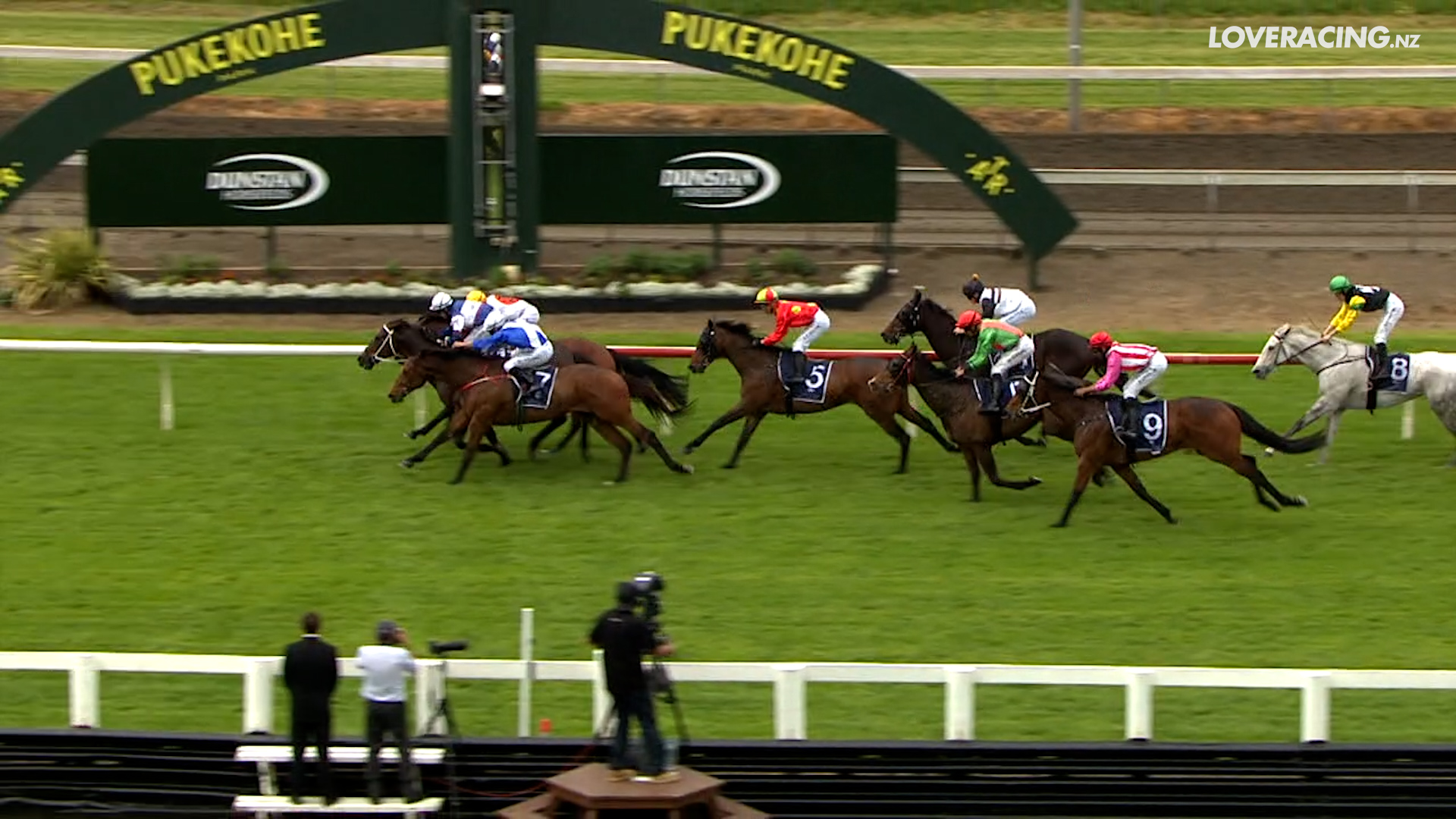 NZB Ready To Run Sale Trainers Series 1500 - Gee Cee