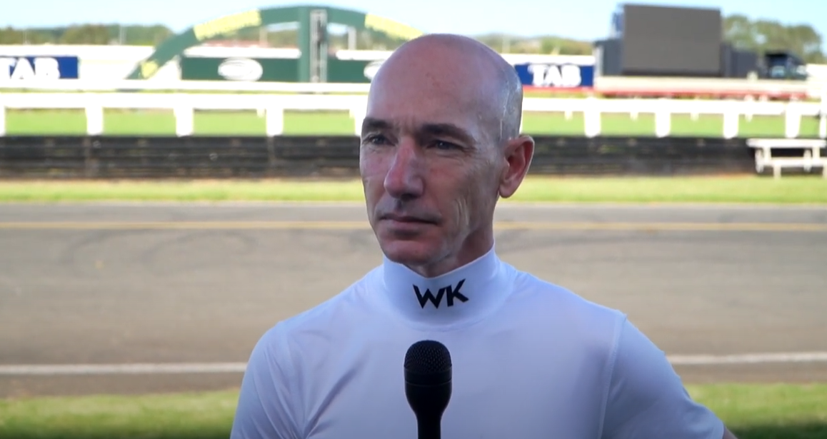 Weigh In - Warren Kennedy on staying put in New Zealand