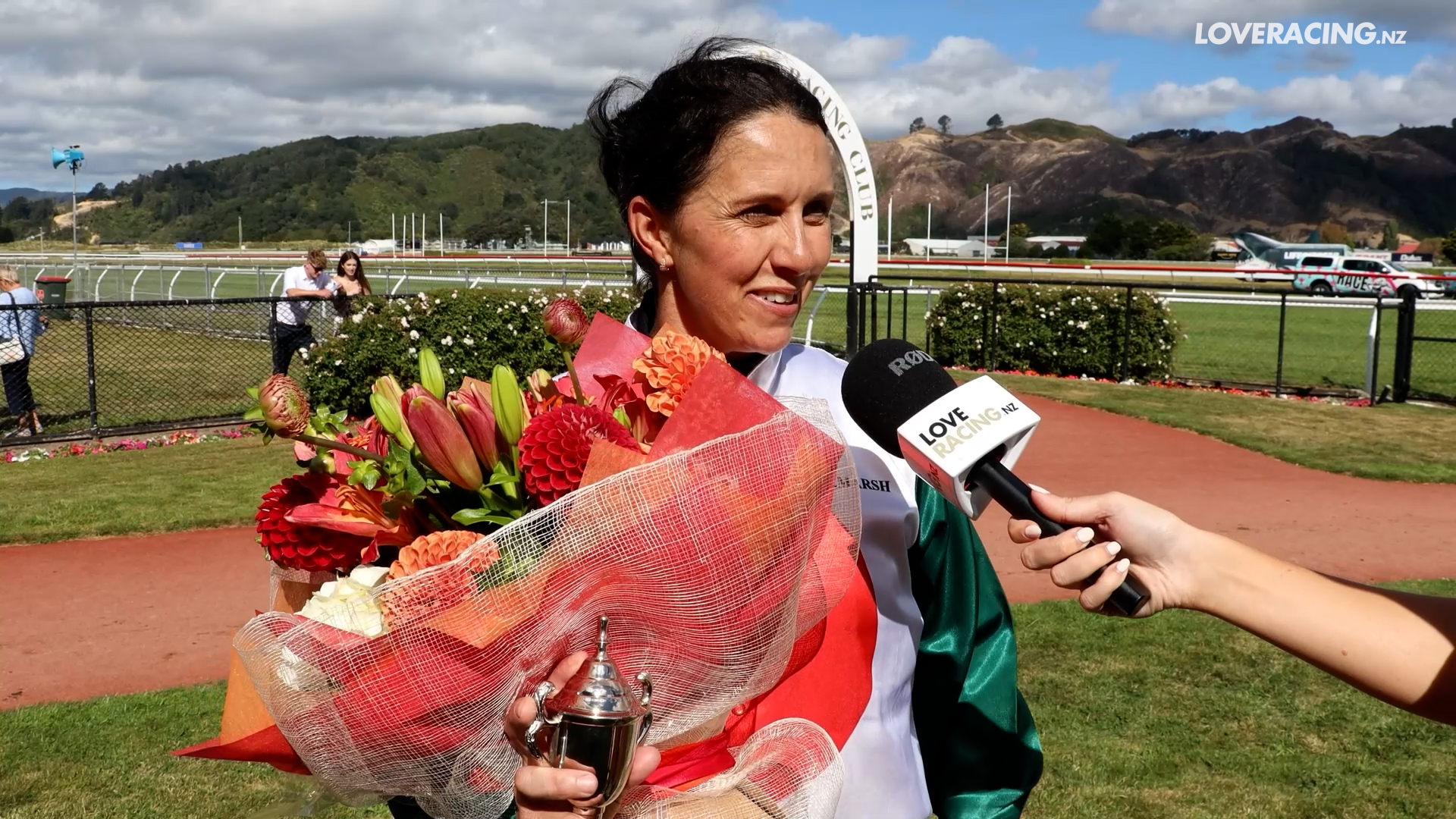 Sam Spratt claims her third Gr 1 Telegraph